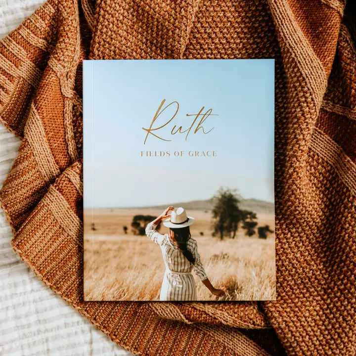 Fields of Grace – Rowen & Raye